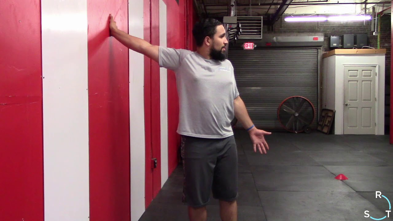 Wall Tricep Stretch - YouTube