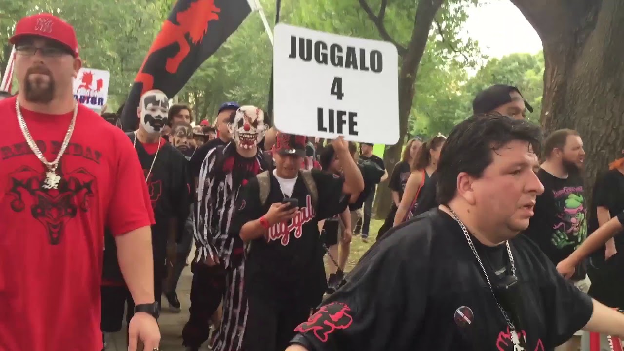 Insane Clown Posse Speaks to Fans at DC Protest Against Gang ...