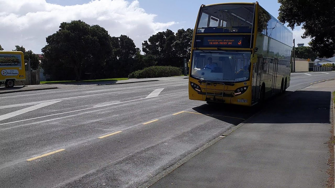 No.3 Double Decker Bus trip. Rongotai - Wellington Railway Station ...