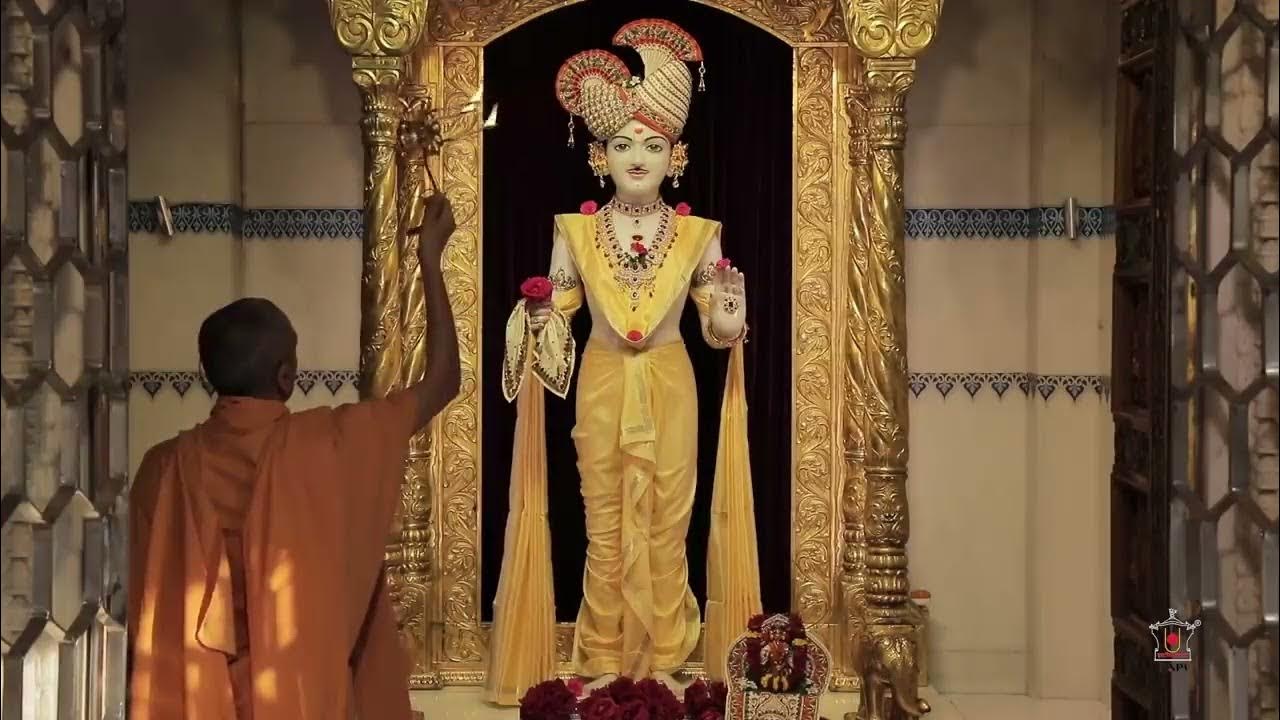 Baps Swaminarayan Aarti I SURAT - YouTube