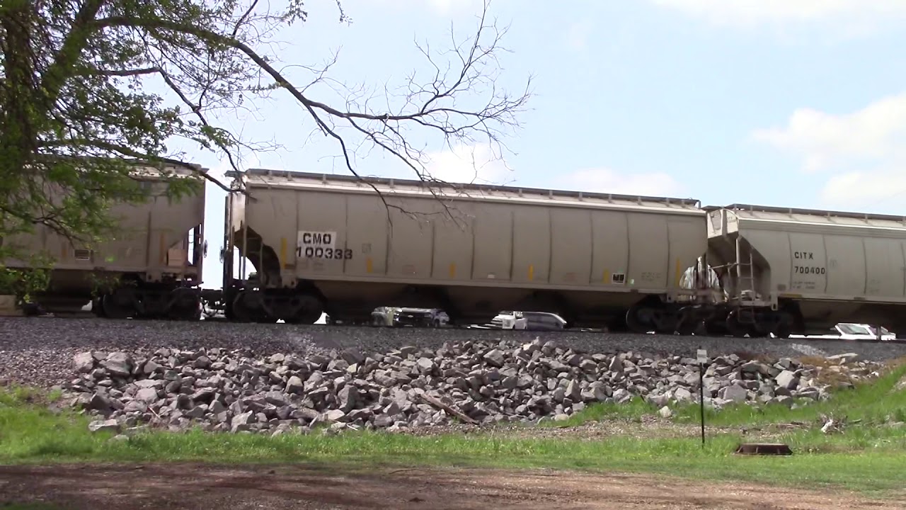 UP hopper train - YouTube