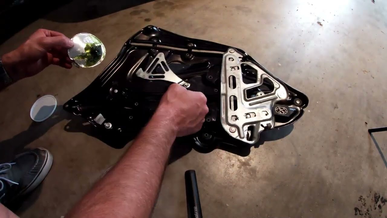 How to Fix your Rear Window for a 2004 - 2010 Mercedes CLK W209 - YouTube