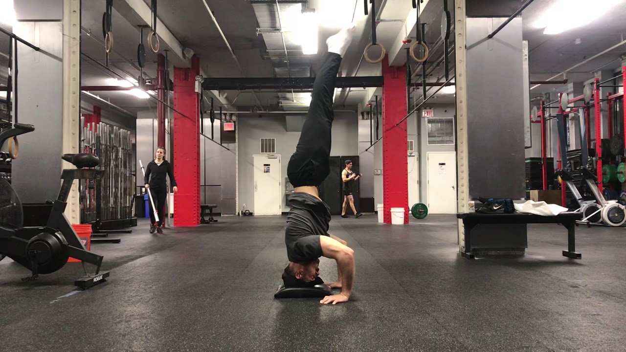 Headstand Toe Taps - YouTube