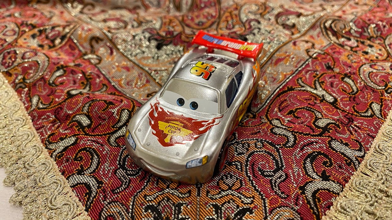 Disney Pixar Cars 2 Diecast Silver WGP Lightning McQueen (American ...