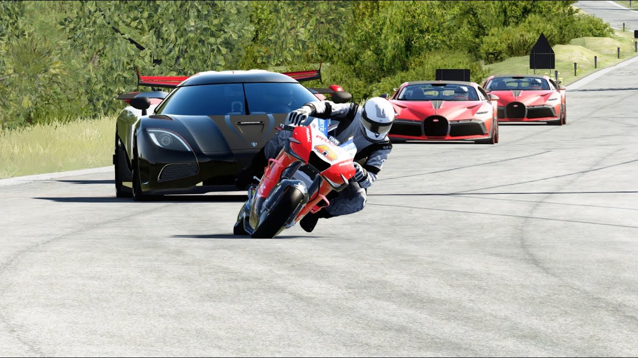 Ducati Desmosedici MotoGP vs Hypercars Koenigsegg, Bugatti, Mercedes ...