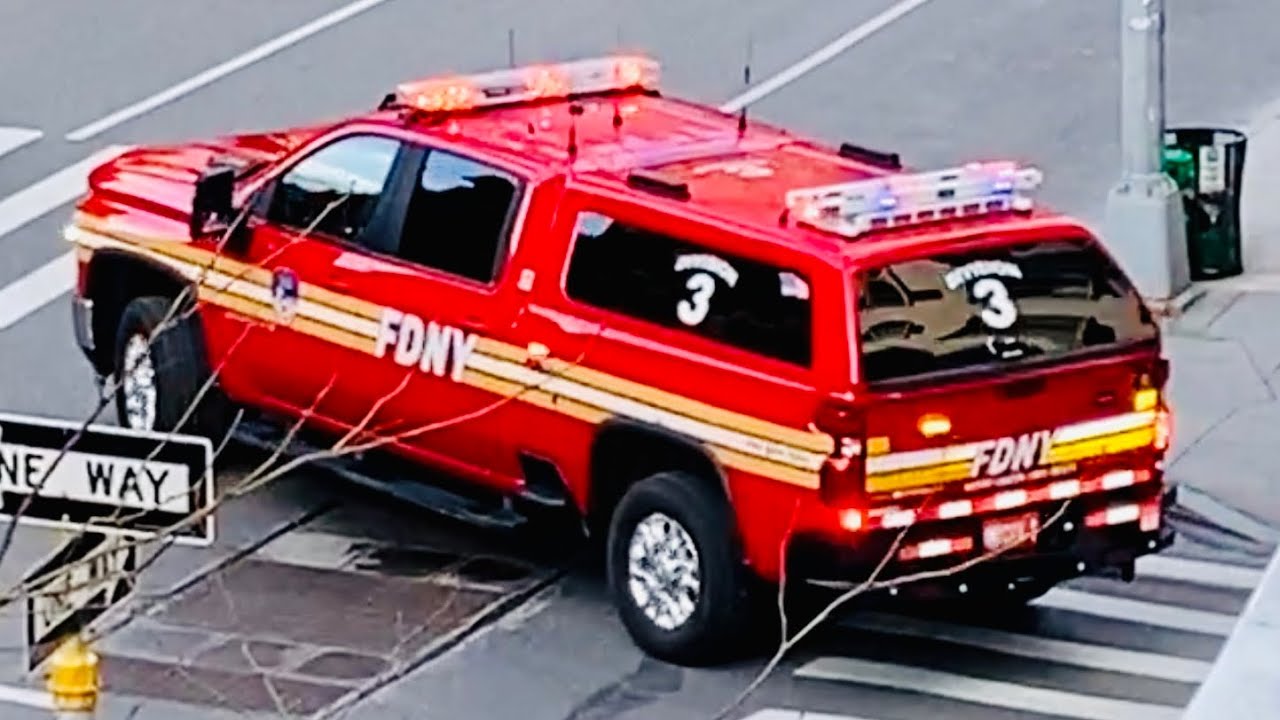 FDNY DIVISION 3 CHIEF & FDNY DIVISION 3 MESSENGER RESPONDING ON ...