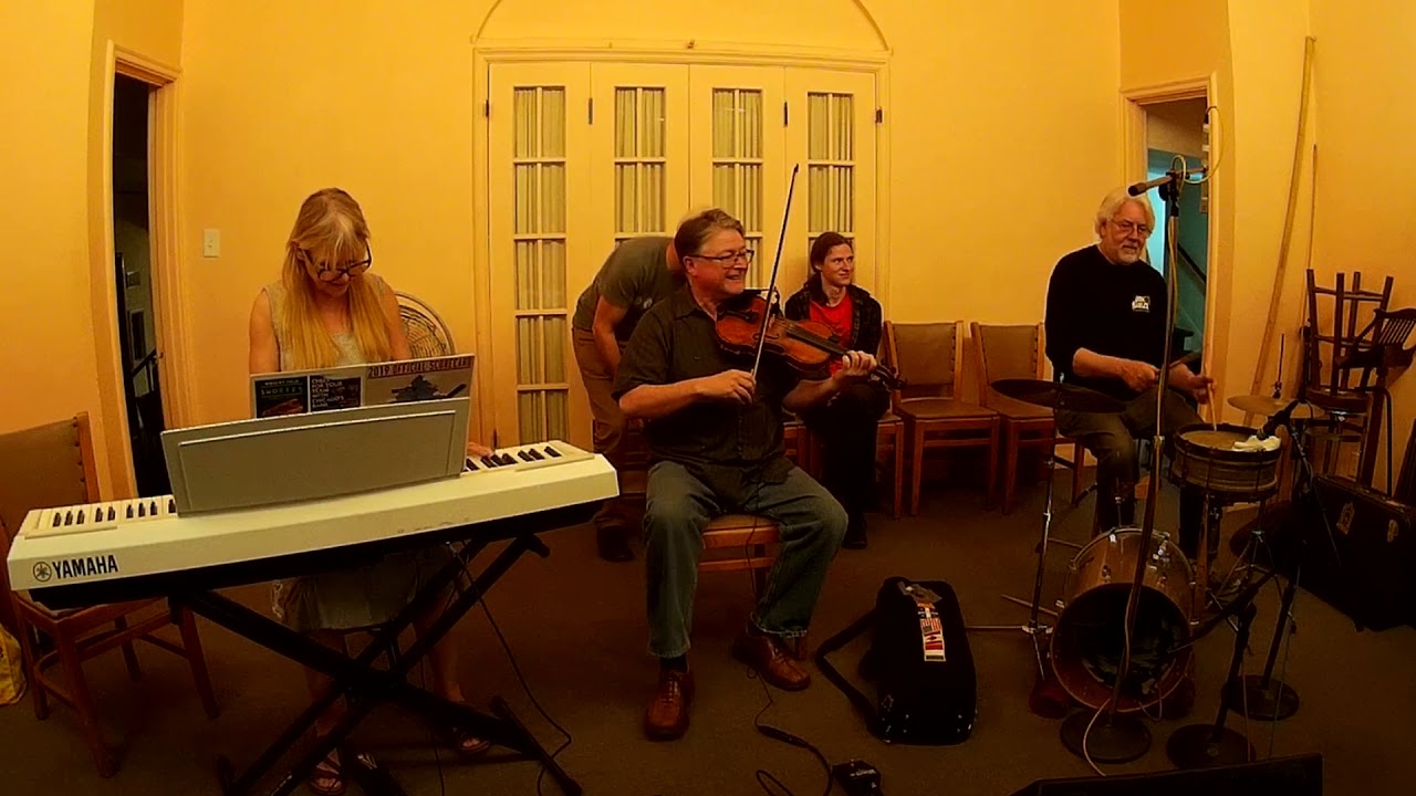 Boston Life Jig Medley - Patt & Possum with Geoff Seitz on Drums ...