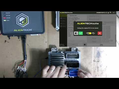 Demonstration of alientech's KESS3 programming tool cloning a AcDelco ...