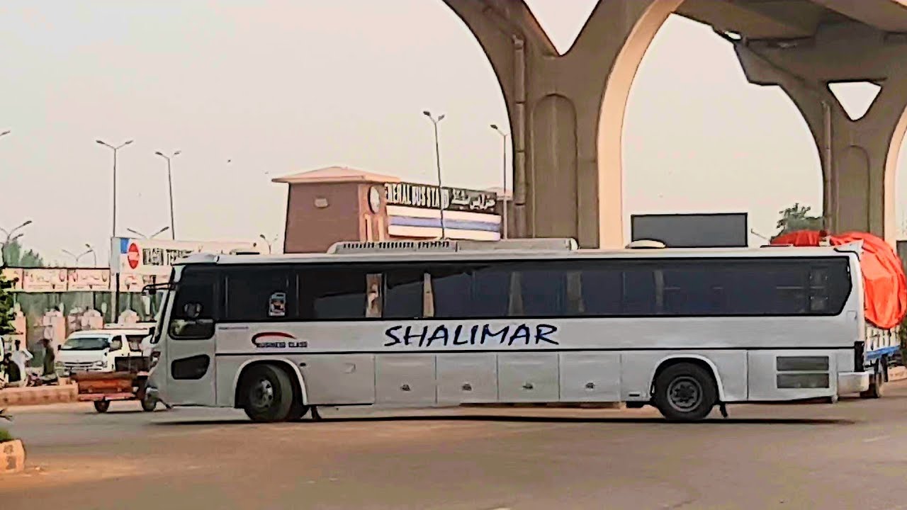 Pakistani Local Buses | Beautiful Driving Style | @ROADLIFE1 - YouTube