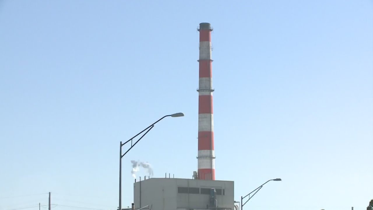 Neighbors, activists call for Evergy to close Hawthorn Coal Plant - YouTube