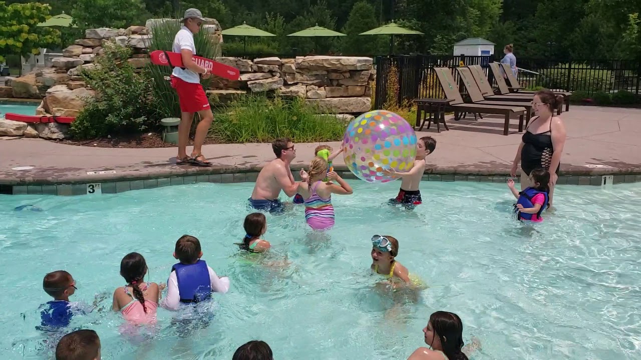 Dollywood Dreammore Resort Pool Fun - YouTube