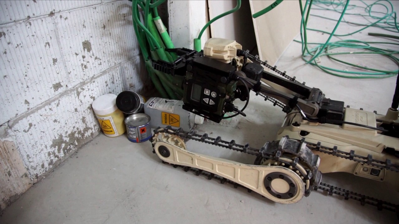MTGR Military Robot CBRN Warfare - YouTube