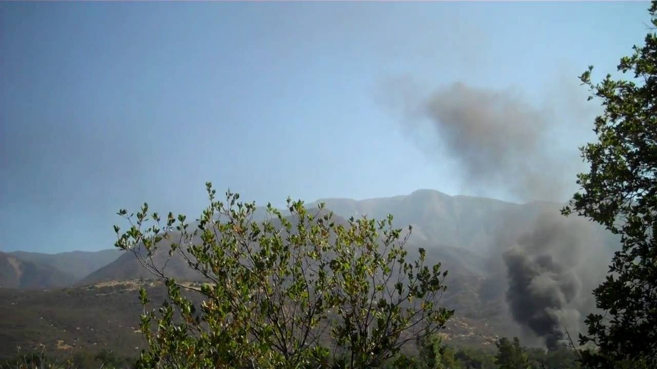 Oil tank explodes, catches fire - YouTube