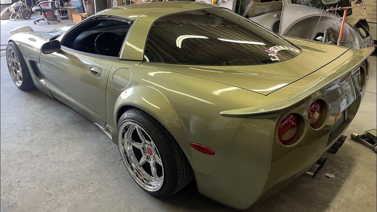 Painting a crashed c5 corvette Millenium Jade - YouTube