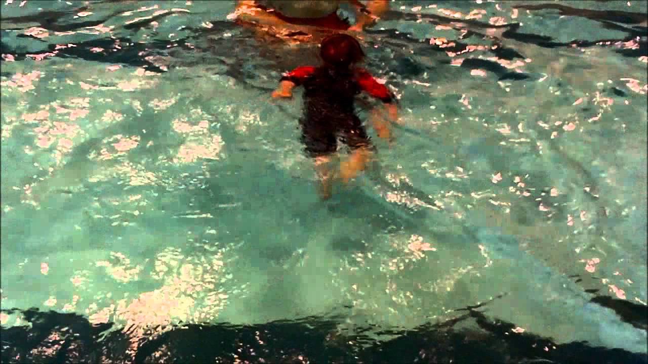Robin swimming ( age 2) - YouTube