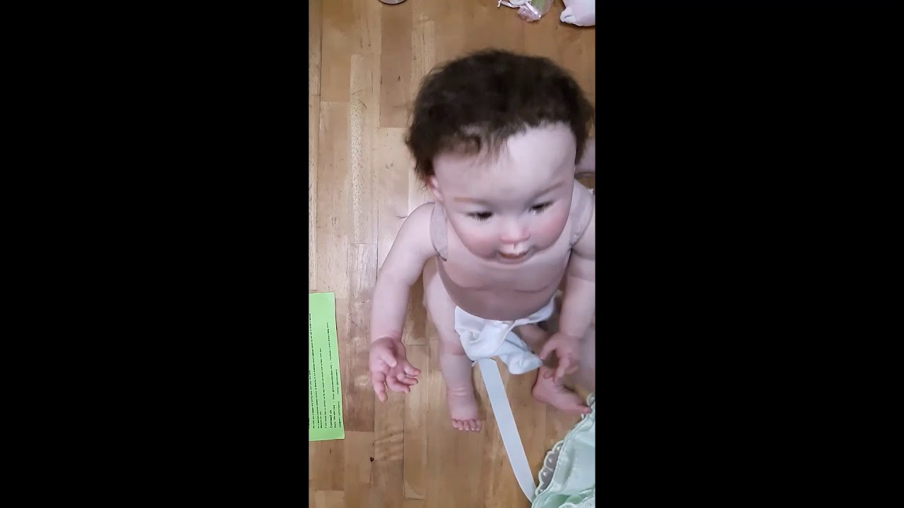 Box Opening of Reborn Mei Lien Asian Doll Vinyl Baby Toddler by Ping ...