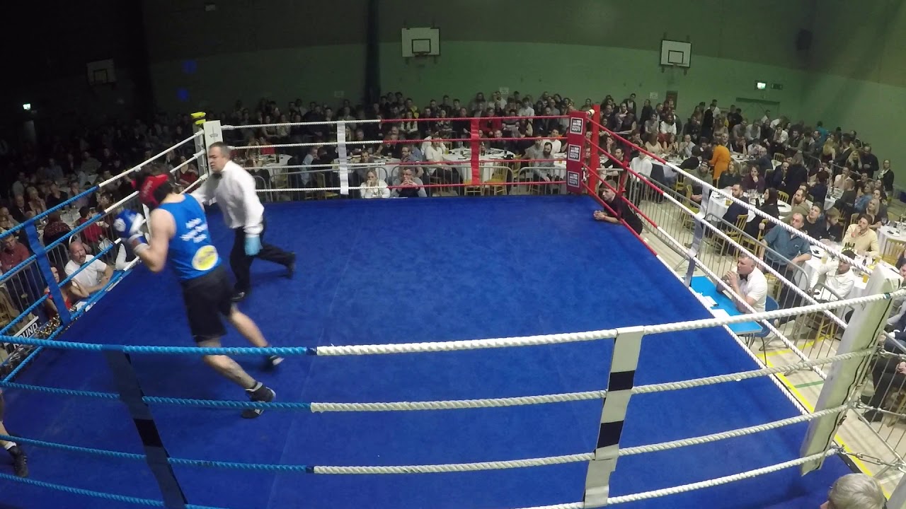 Cullompton Boxing Club 2019 - Lee Phillips Vs. Adrian Rose - YouTube