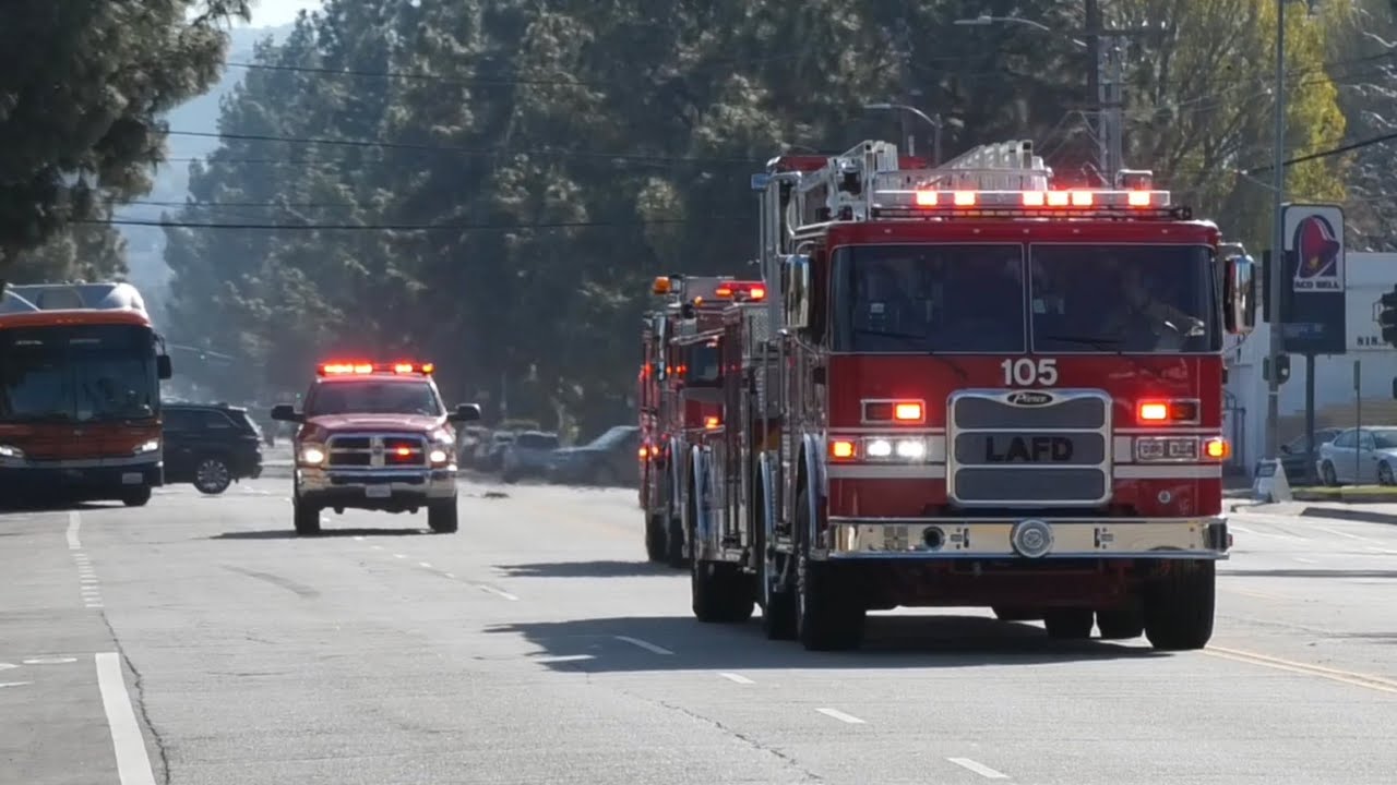 **BRAND NEW** LAFD Truck 105 Responding to a Hiker Rescue - YouTube