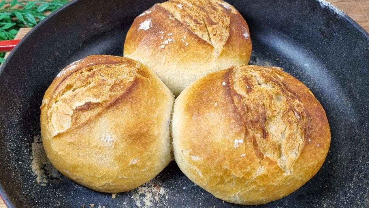 Bread Rolls! 4 ingredients :: MUST TRY THIS METHOD 👌 - YouTube