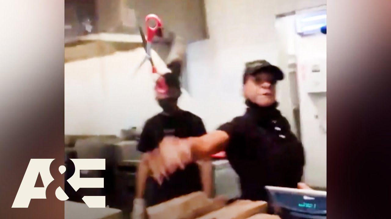 Fast Food Flip-Outs - Top 7 Moments | Customer Wars | A&E - YouTube