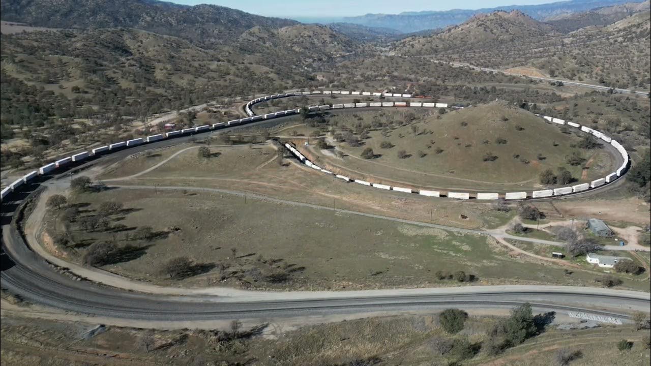 Tehachapi Loop Aerial - YouTube