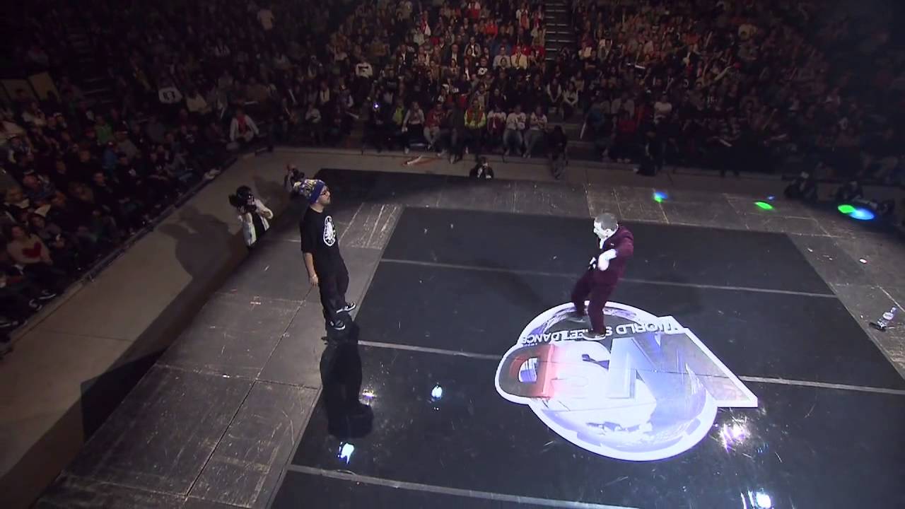 Vovan vs Jaypee The World Street Dance Locking Battle - YouTube