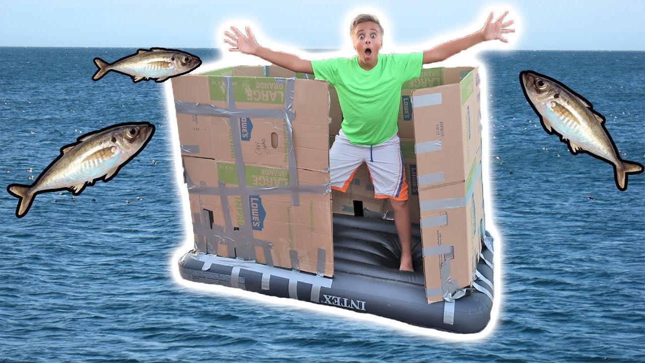 ULTAMATE FLOATING CARDBOARD BOX FORT ON THE POOL CHALLENGE!💦📦💦 - YouTube
