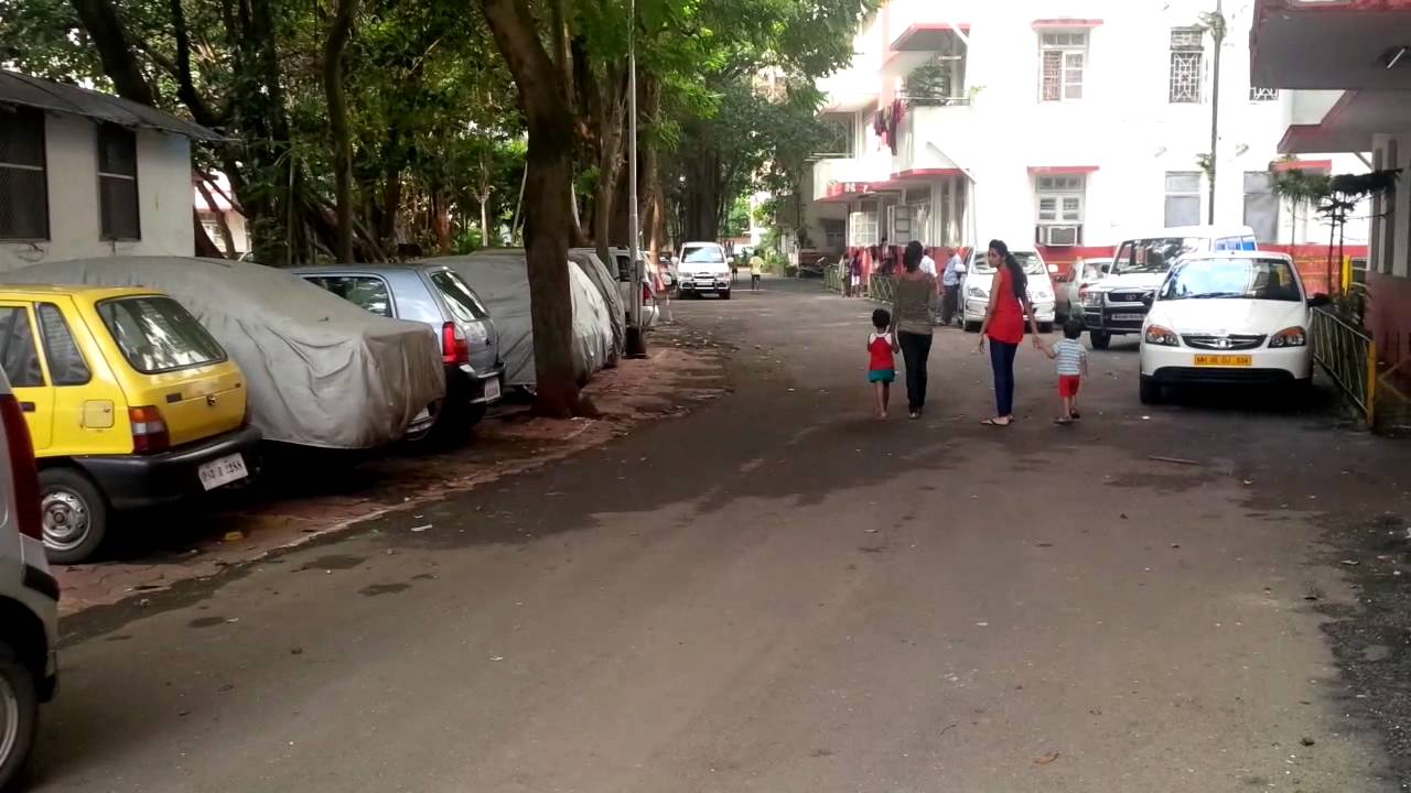 Mumbai Railway Colony 3 - YouTube