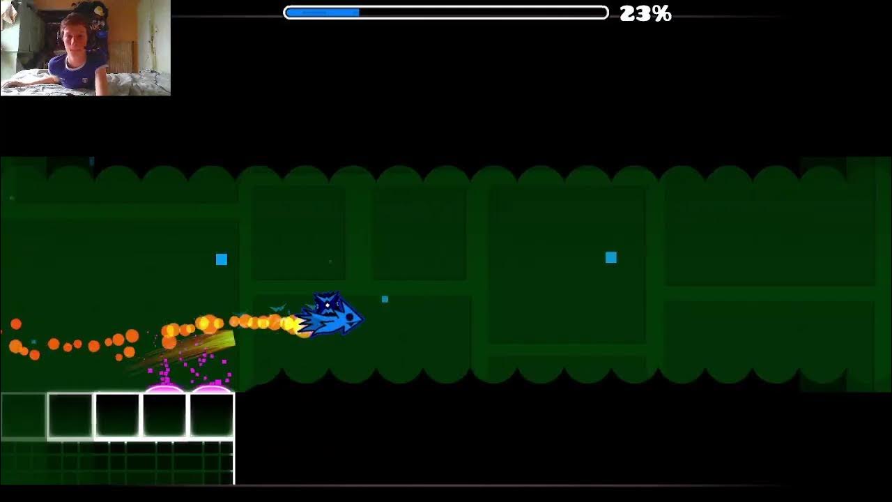 J'essaye de terminer le niveau le plus dur que j'ai fait sur Geometry Dash(je vais rager je le ...