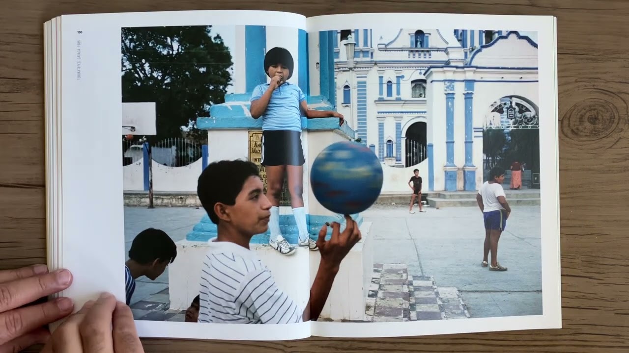 ALEX WEBB La Calle Photographs From Mexico - YouTube