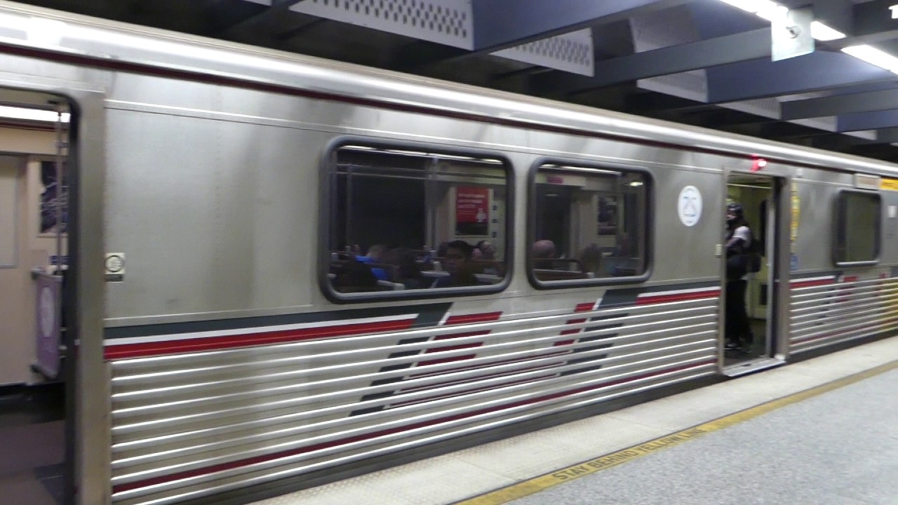 LA Metro Rail: 1991-92 Breda A650 Red Lines at Hollywood/Highland ...