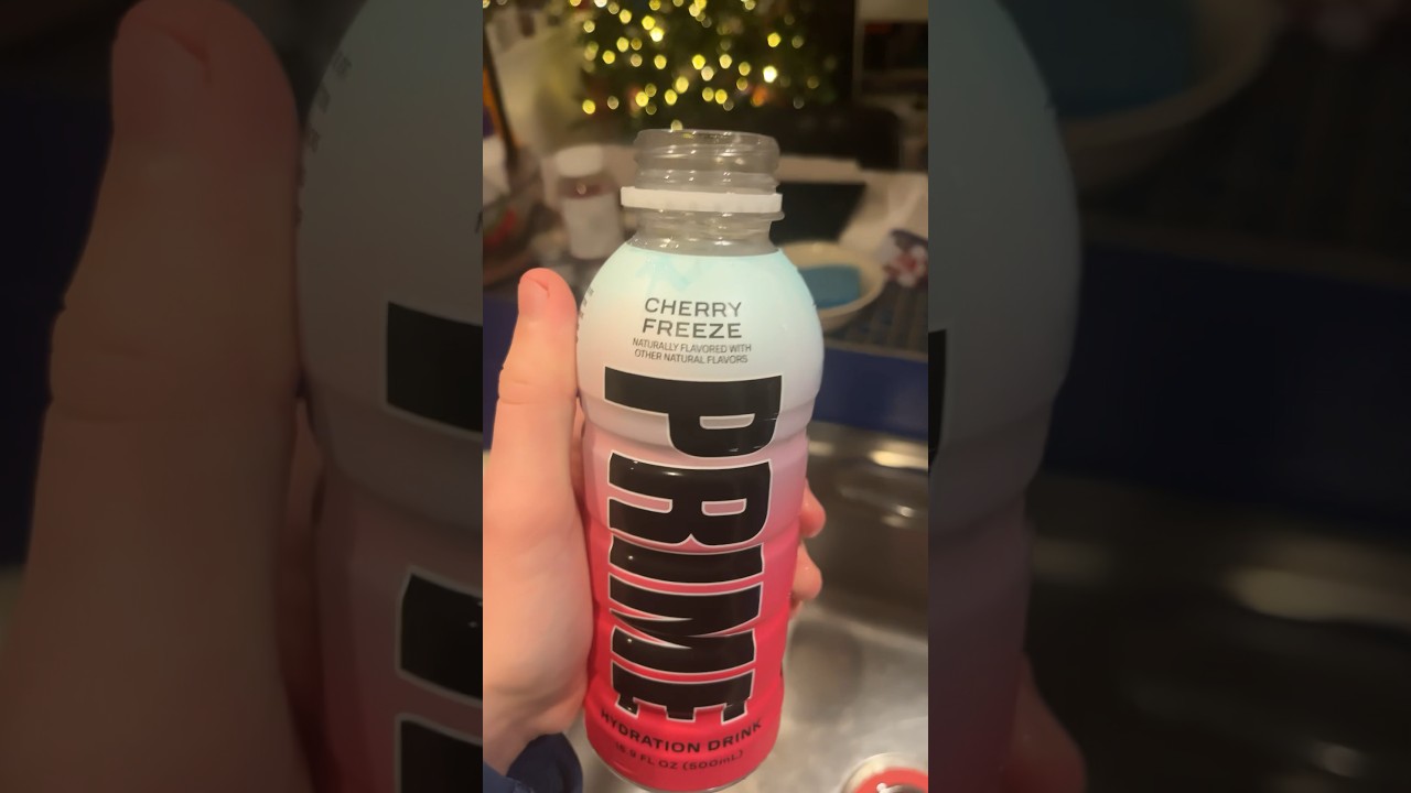 Prime Cherry Freeze Color Changing Label!! #shorts #drinkprime - YouTube