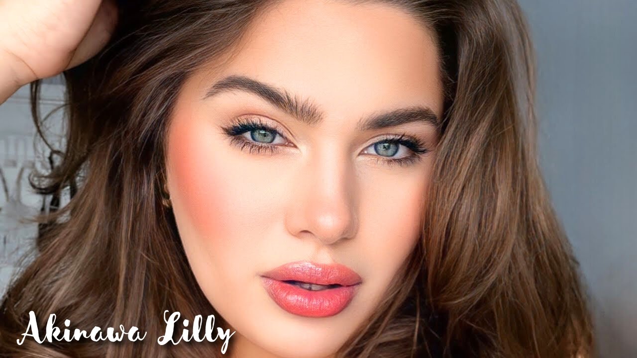 Akinawa Lilly ~ New Nylon & High Heel Models Bio-Age-Wiki-Lifestyle-Net worth-Facts-Brand ...