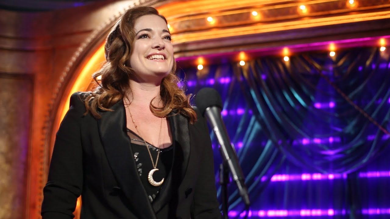 Laura Michelle Kelly Sings "Hello, Young Lovers" from THE KING AND I ...