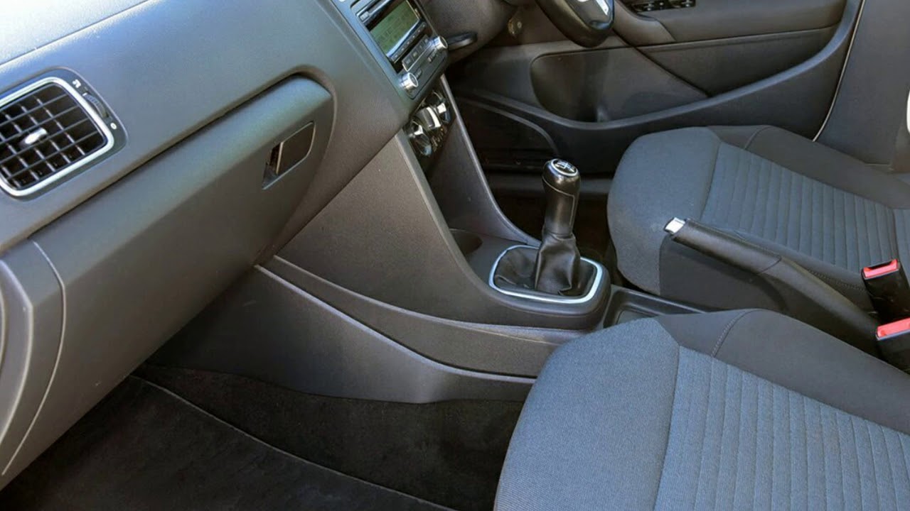 2010 Volkswagen Polo 6R MY11 77TSI Comfortline White 6 Speed Manual ...