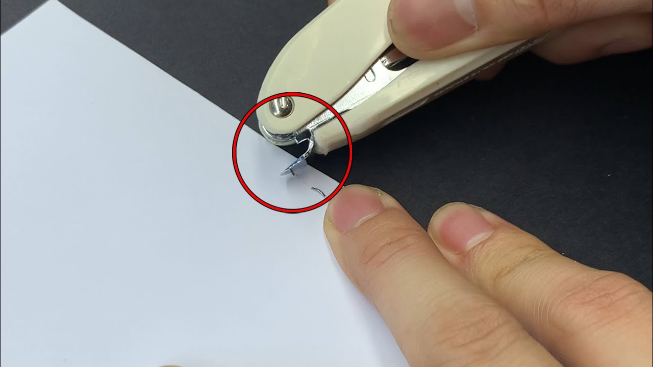 How to Use a Stapler to Remove Staples and Correct Misplaced Staples l ...