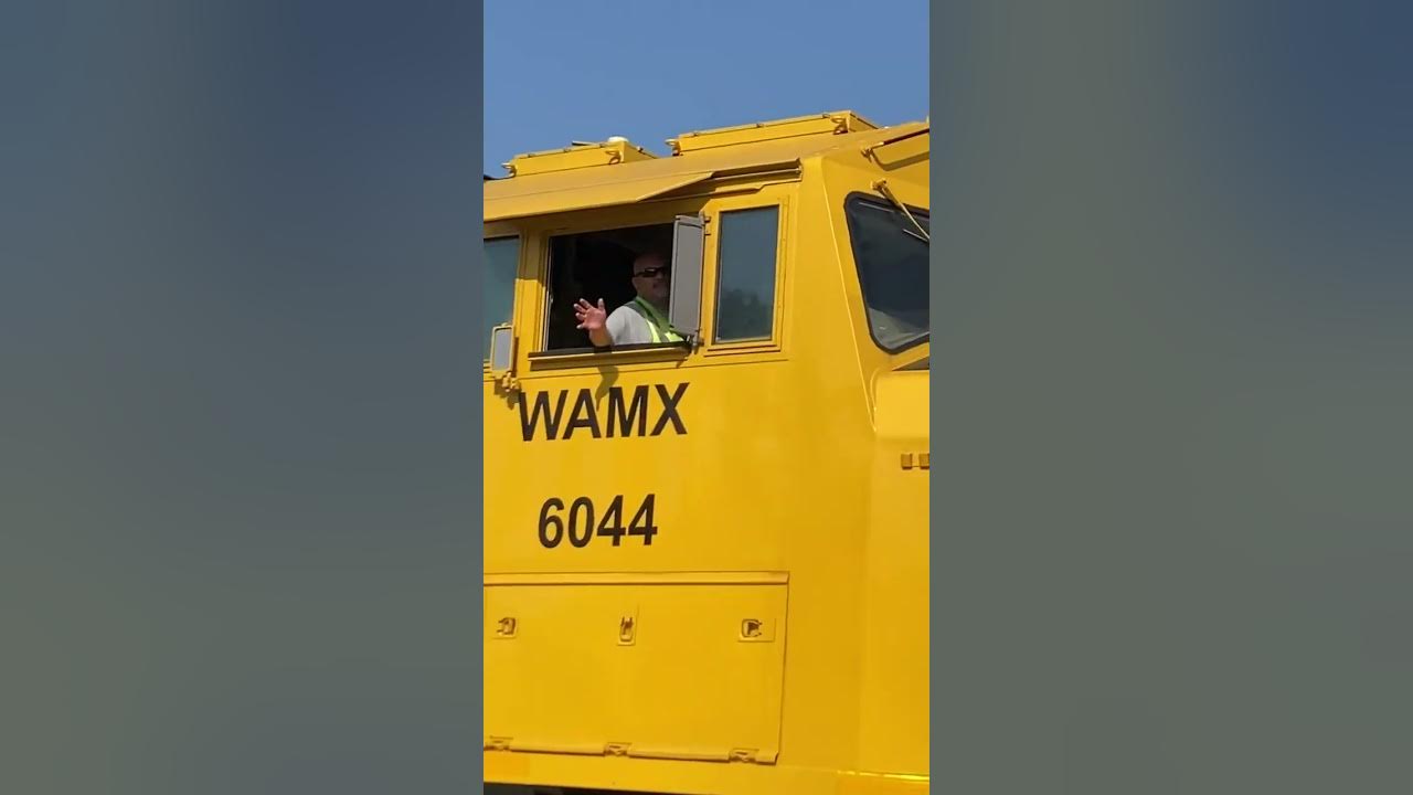 SKOL transfer train #wamx - YouTube