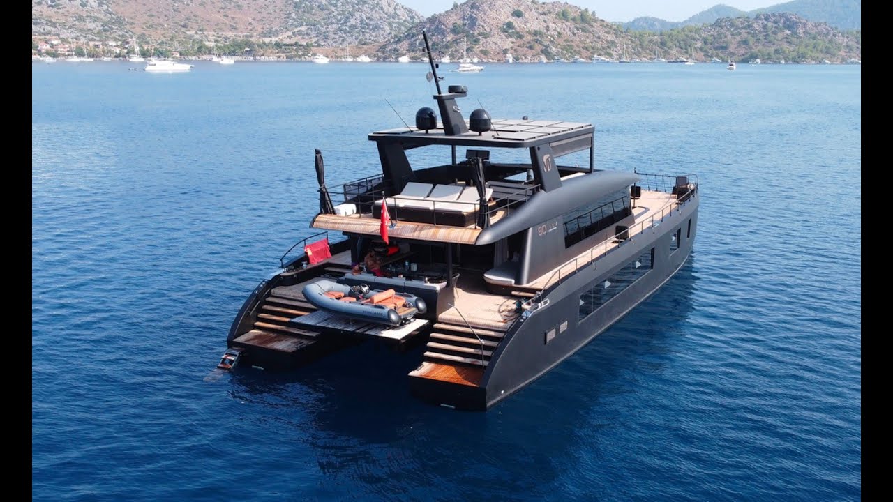 Vision F80 Black - The €5.4 Million FULL Aluminium Power Catamaran ...