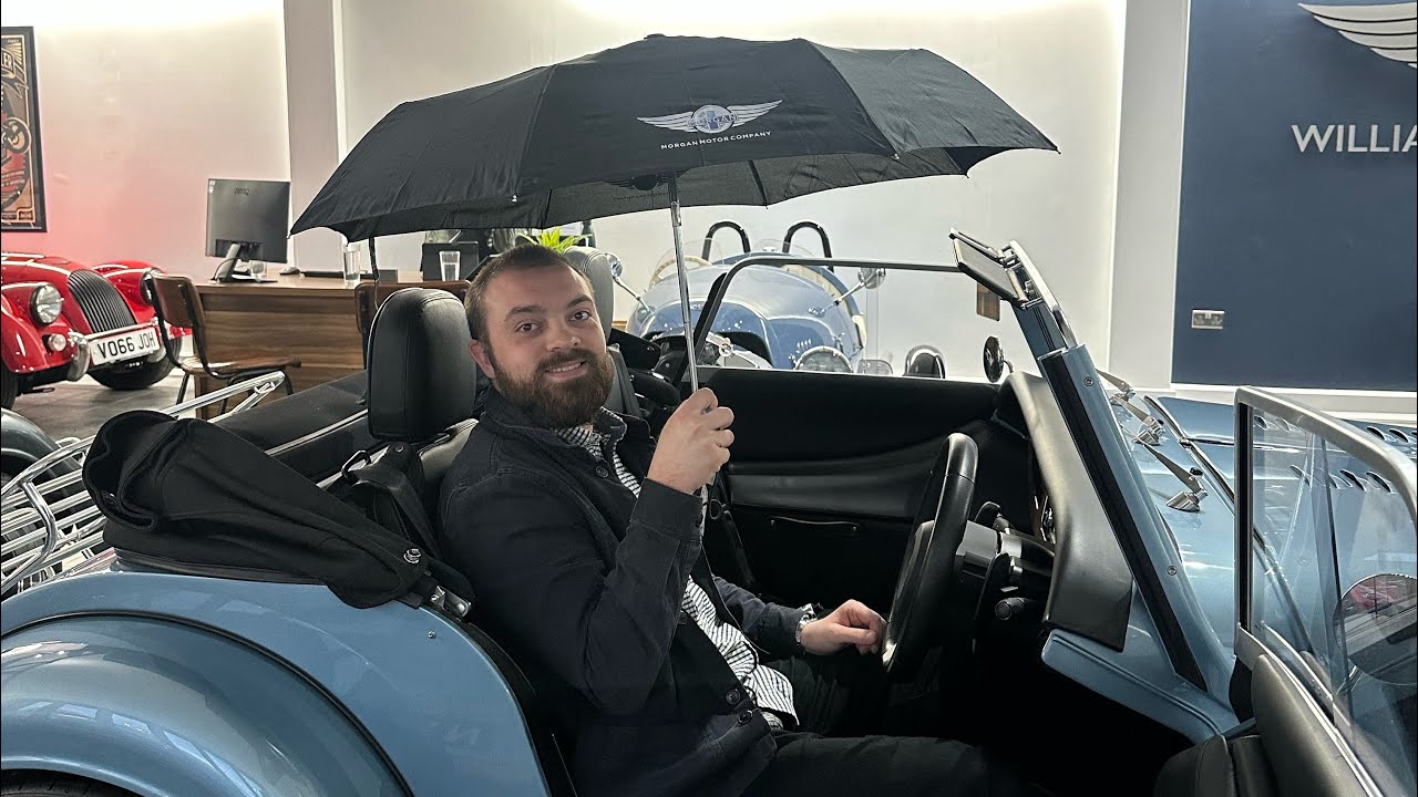 How to fit a Morgan roof - Tutorial by Williams Automobiles - YouTube