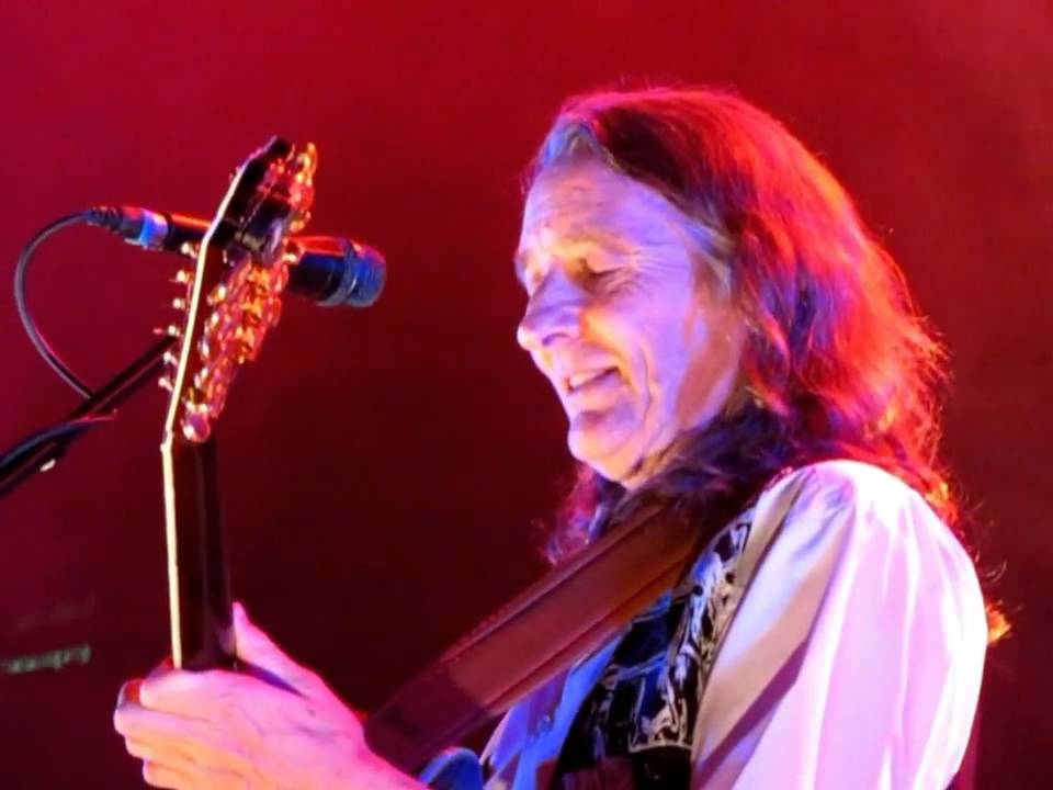 Roger Hodgson School with special guest Tristan on piano live in ...