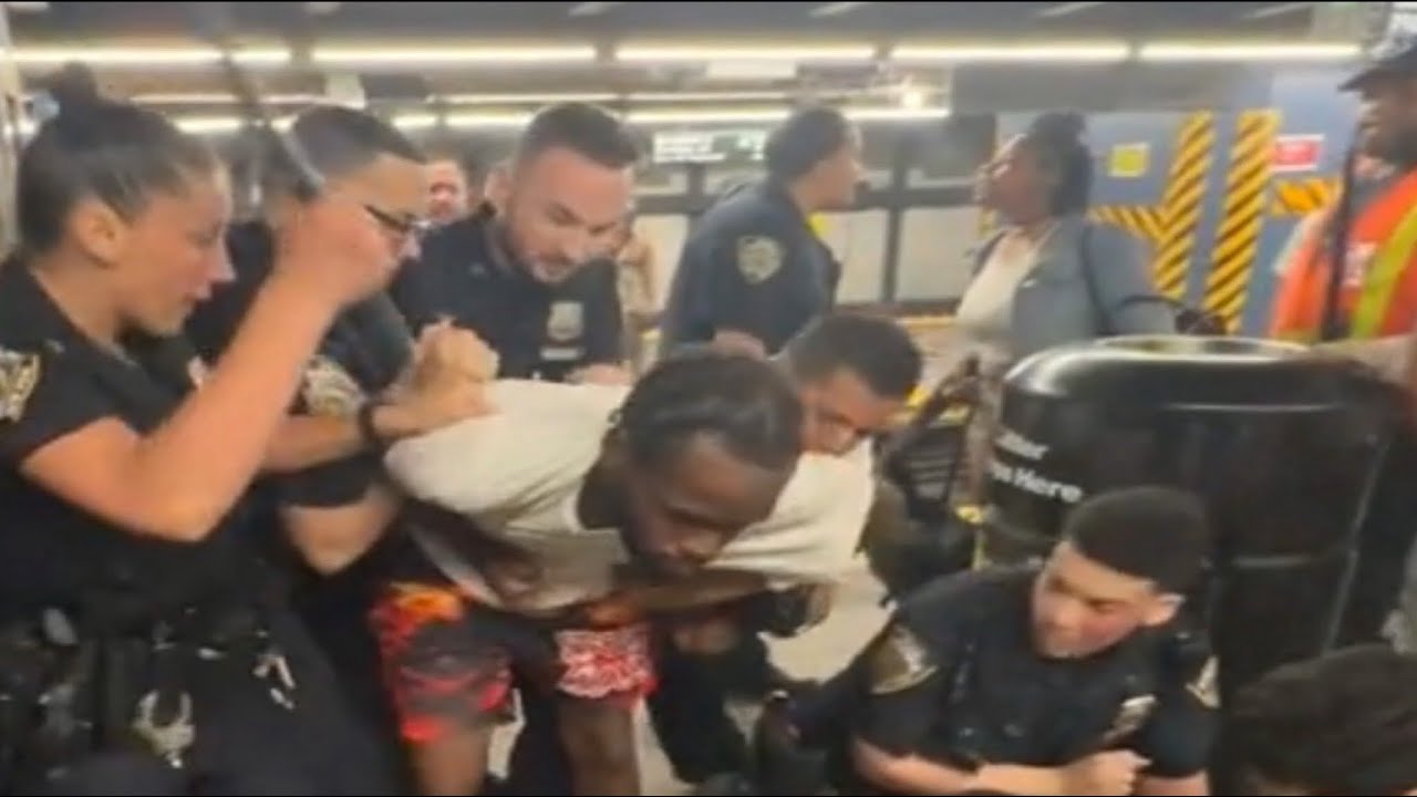 NYC Cops Run New York City.... - YouTube