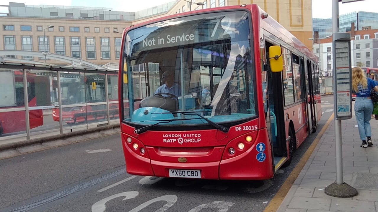 RECENT TRANSFER: Route 72 Towards Hammersmith Bridge. - YouTube