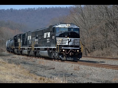 NS 12G with NS 6725 SD60I leading - YouTube