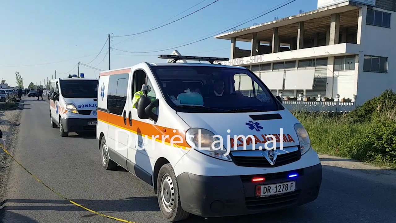 PAMJE NGA VENDNGJARJA E VRASJES SE DY VELLEZERVE TEK TREGU MAKINAVE ...