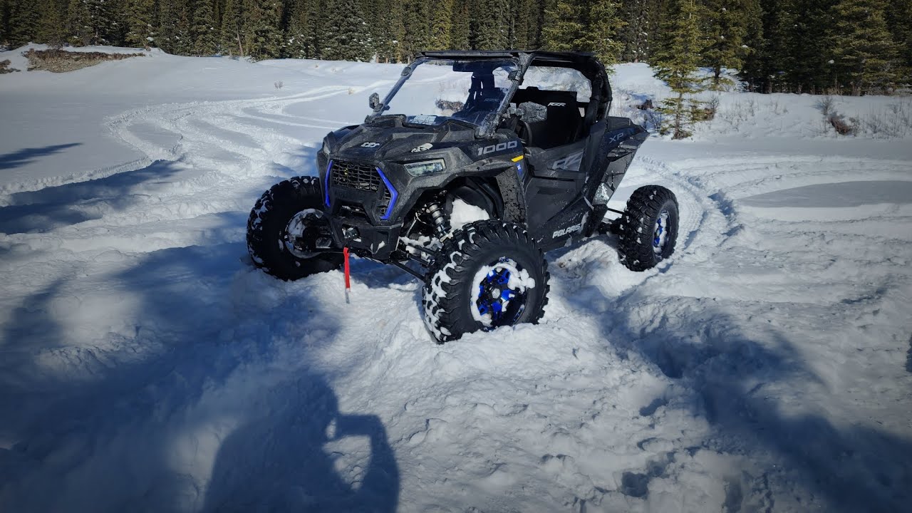 Deep snow day out on the sxs and trying out my new Hercules sxs tires ...