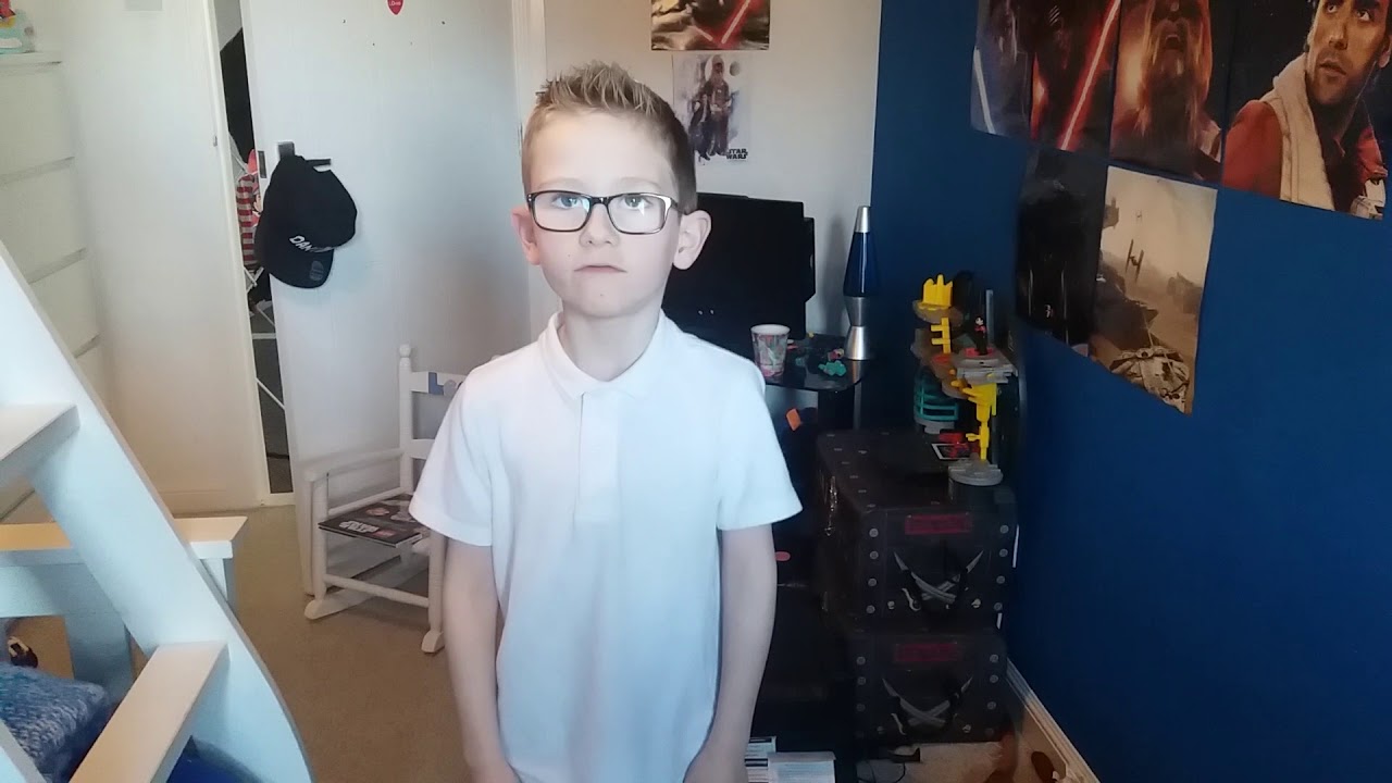 My first video.......( ultra cringe ) plez subscribe - YouTube