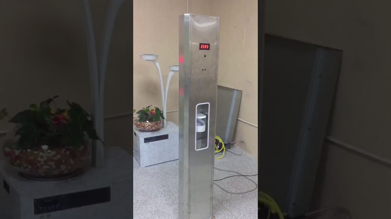 Automatic gel dispenser that measures temperature - YouTube