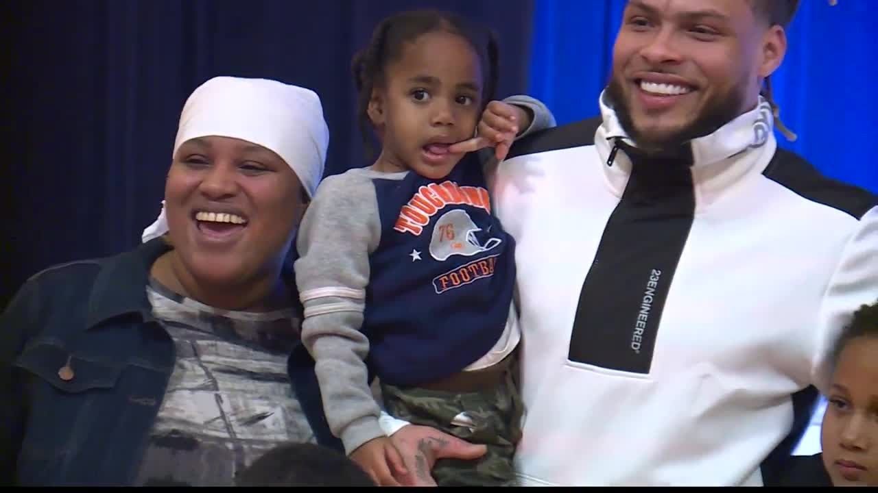 Kansas City Chiefs star Tyrann Mathieu surprises 10 local families with ...