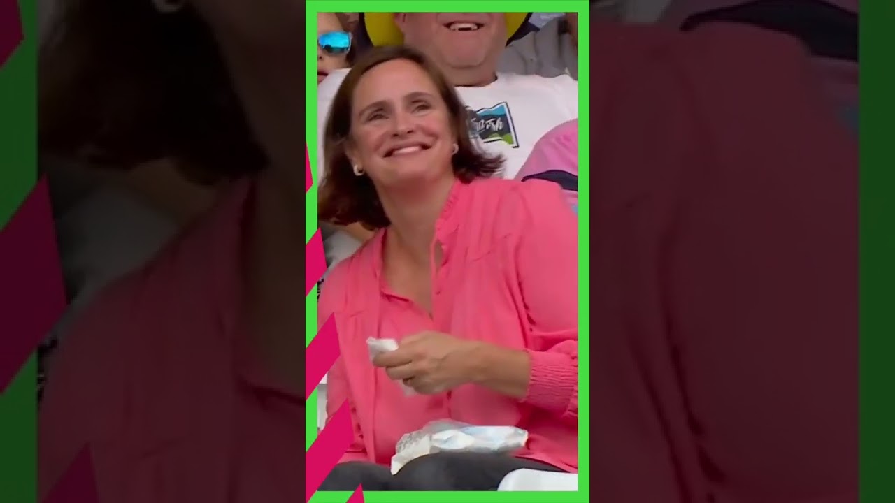 Ice cream drama at The Hundred 🤣 #shorts - YouTube