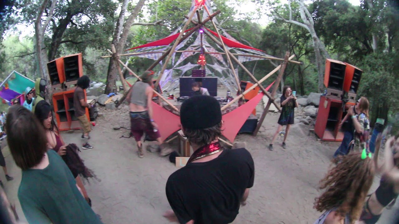 Dela MOONTRIBE - Spring Frequency Festival 2017 - YouTube